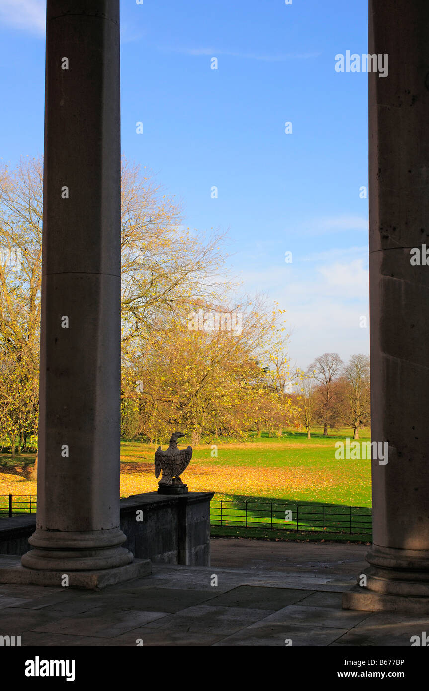 Portico house uk hi-res stock photography and images - Alamy