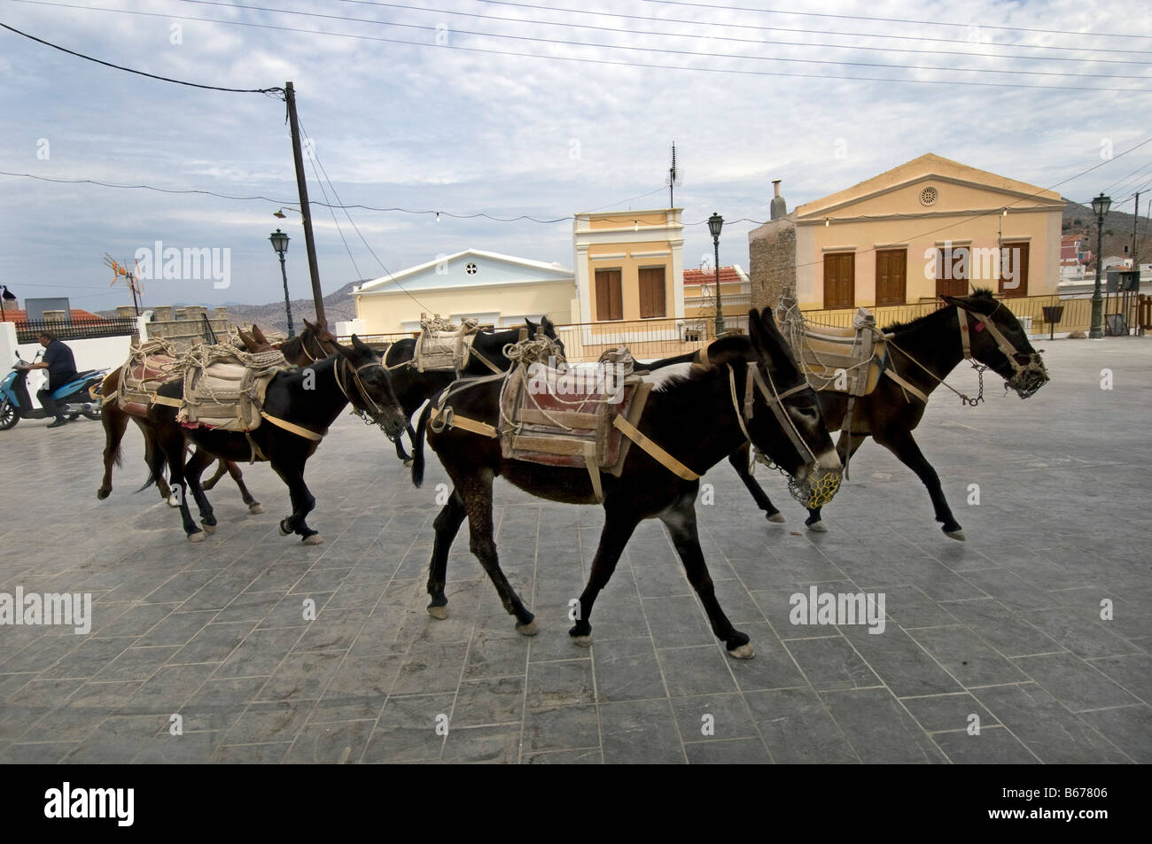 Greek work hi-res stock photography and images - Alamy