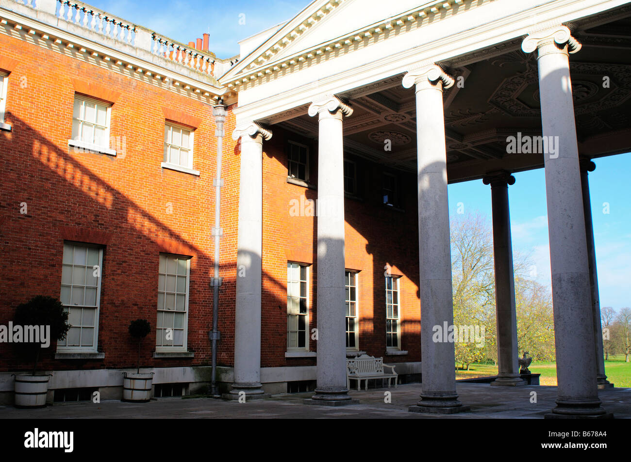 Osterley Park house The transparent portico on the East Front London ...