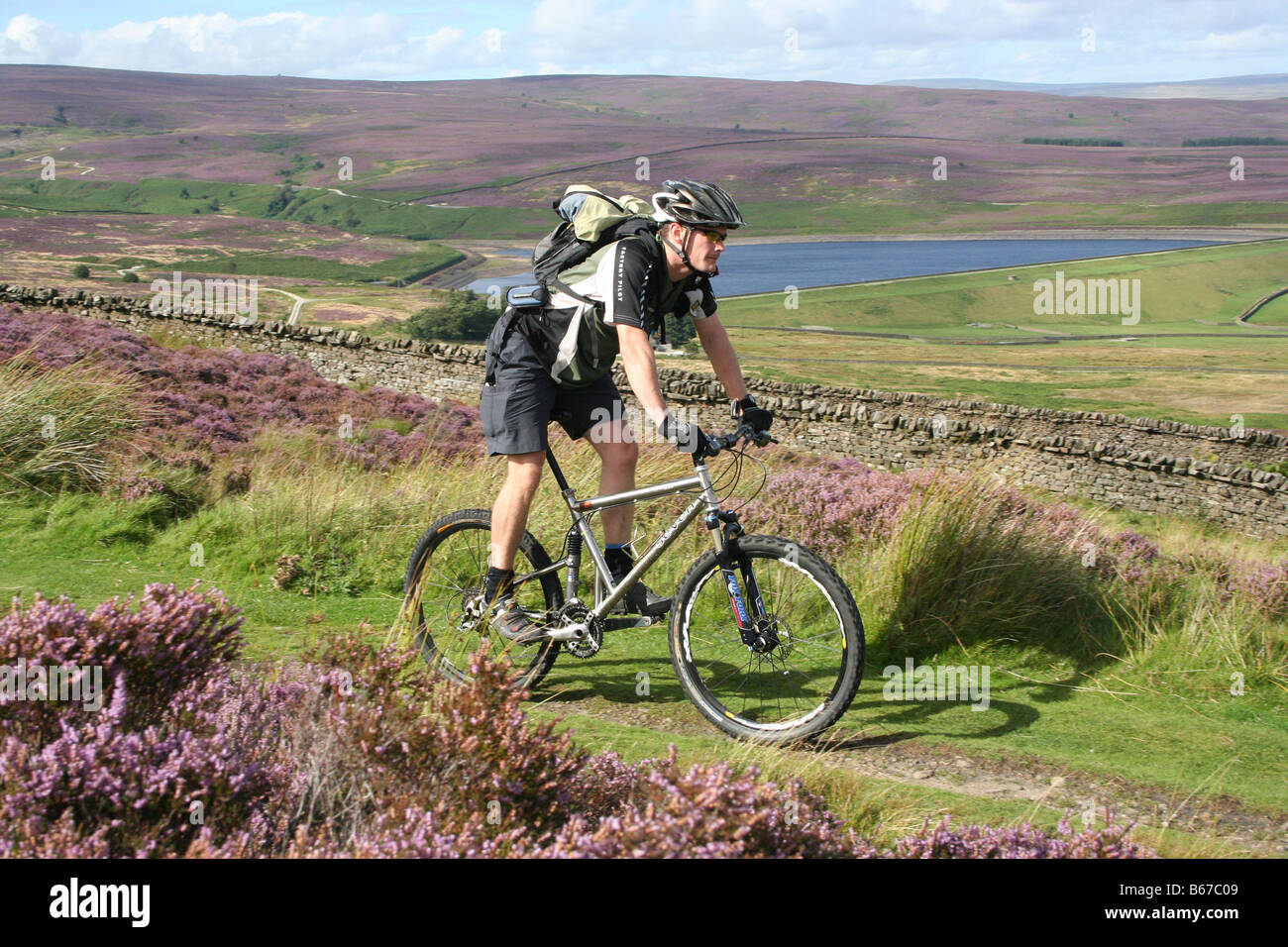 Embsay moor reservoir hi-res stock photography and images - Alamy