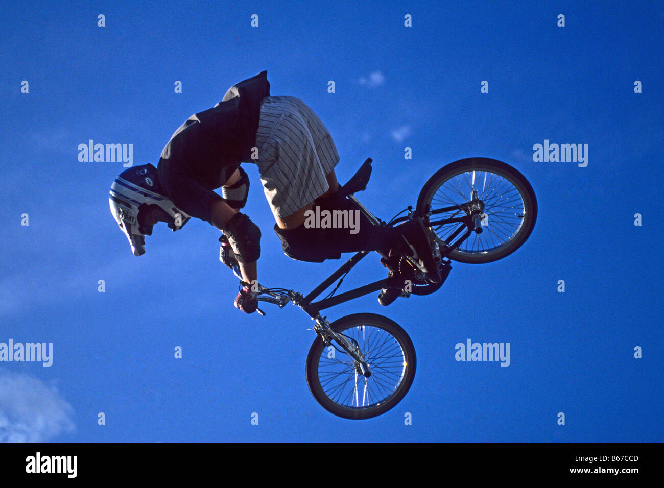 Flying bicycles hi-res stock photography and images - Alamy