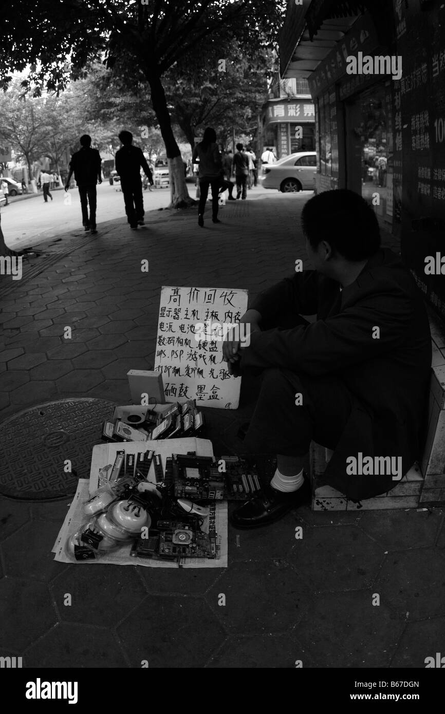 The Chinese lower class struggle for work daily As global economic ...