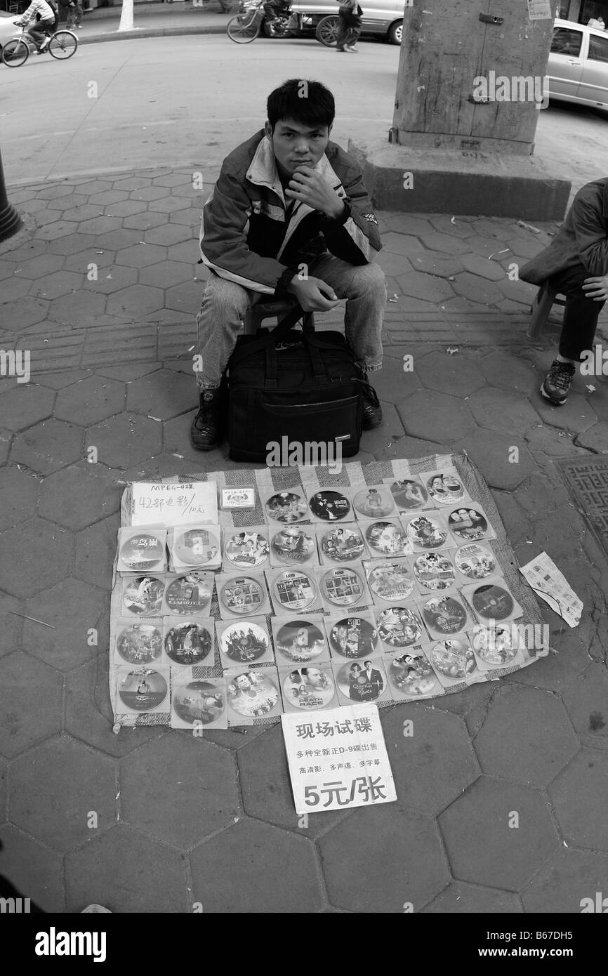 The Chinese lower class struggle for work daily As global economic ...