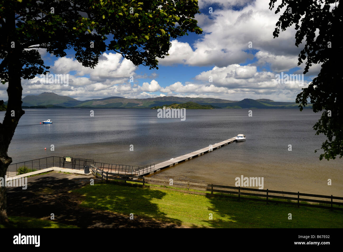 Inchmurrin hi-res stock photography and images - Alamy