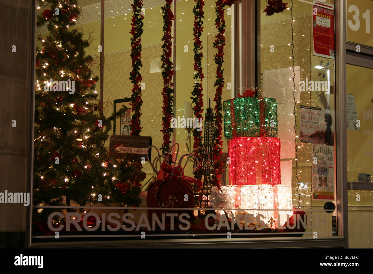Store window with christmas decoration at night Stock Photo - Alamy