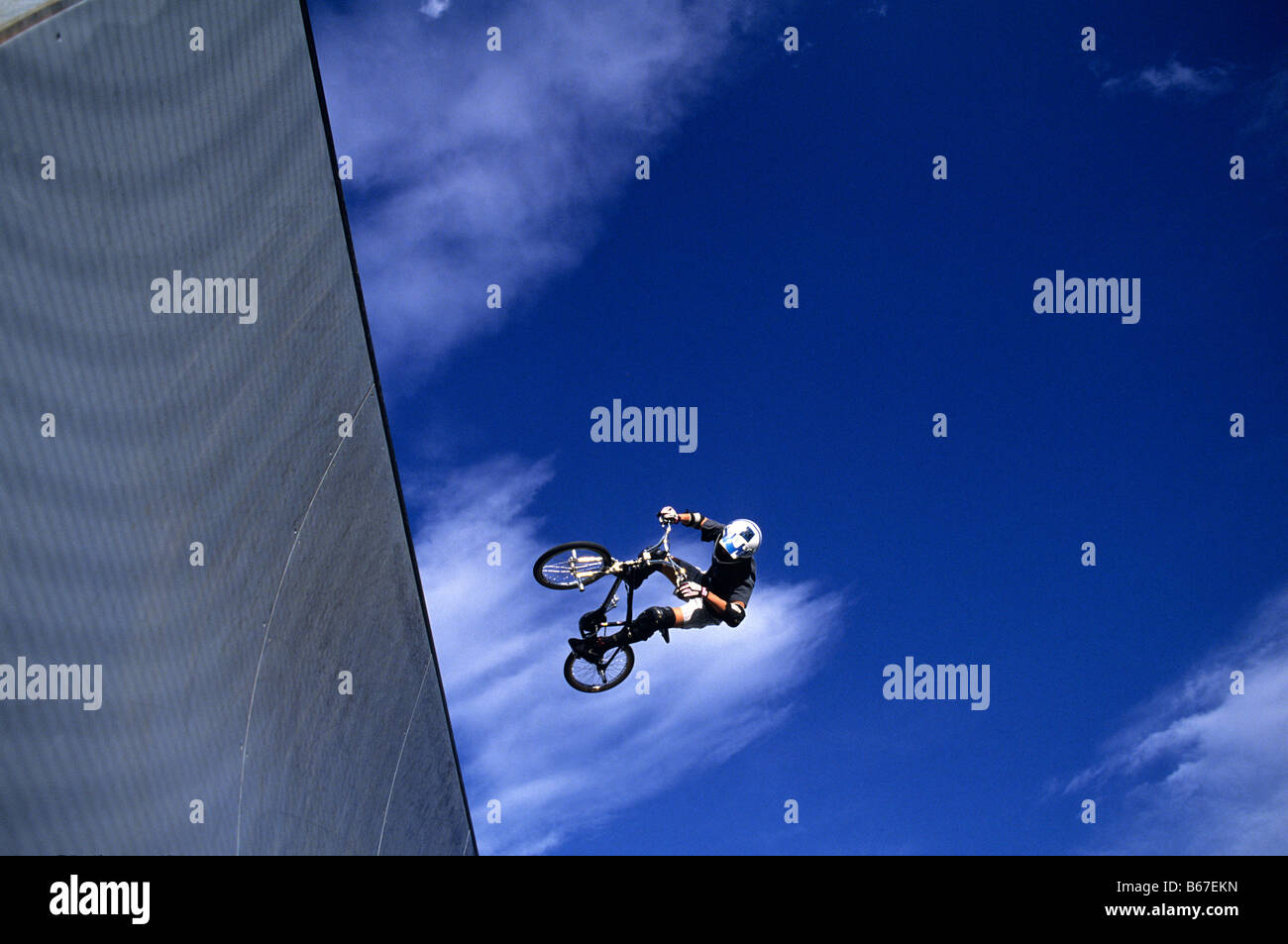 Flying bmx hi-res stock photography and images - Alamy