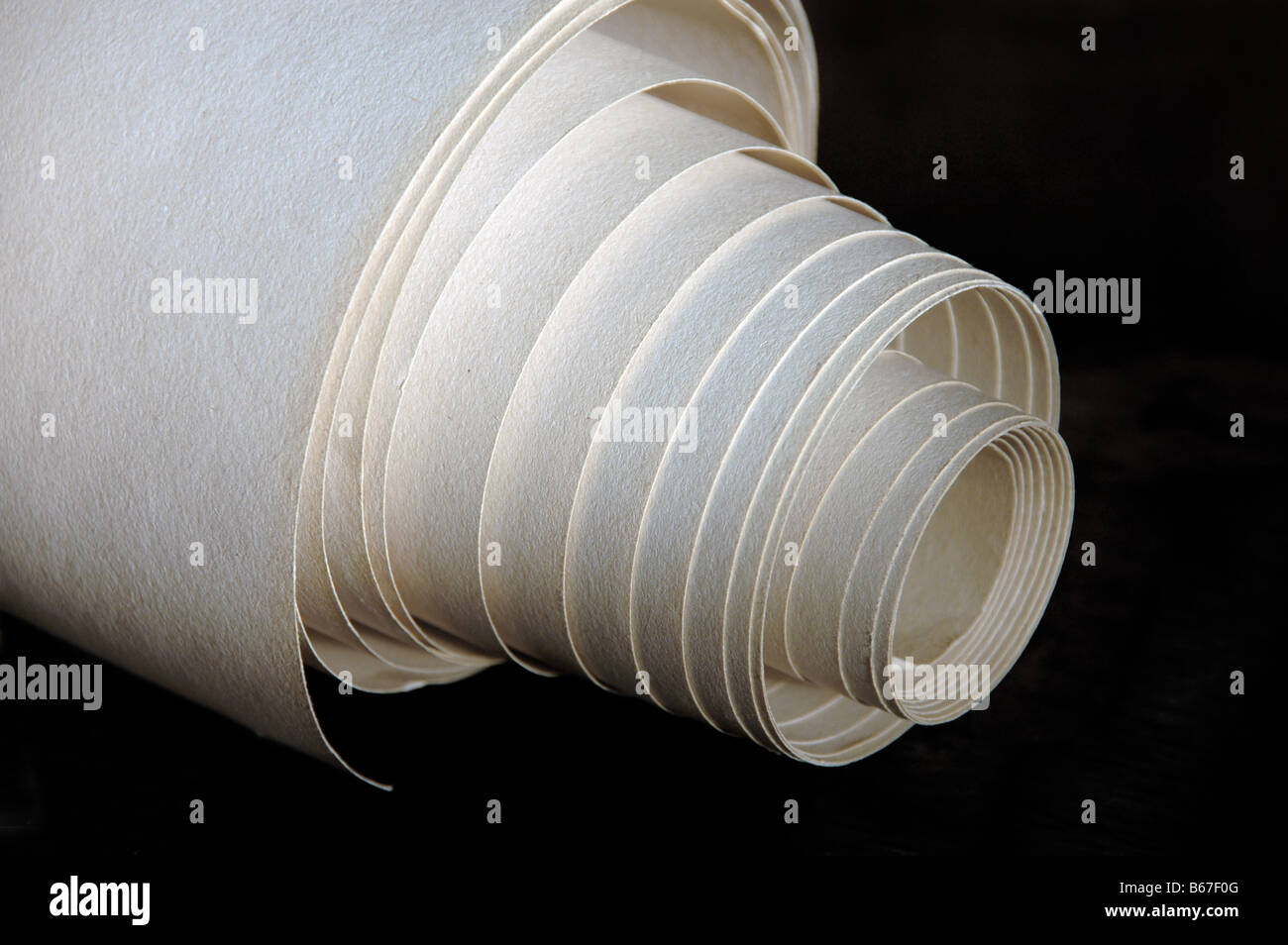 Wallpaper roll hi-res stock photography and images - Alamy