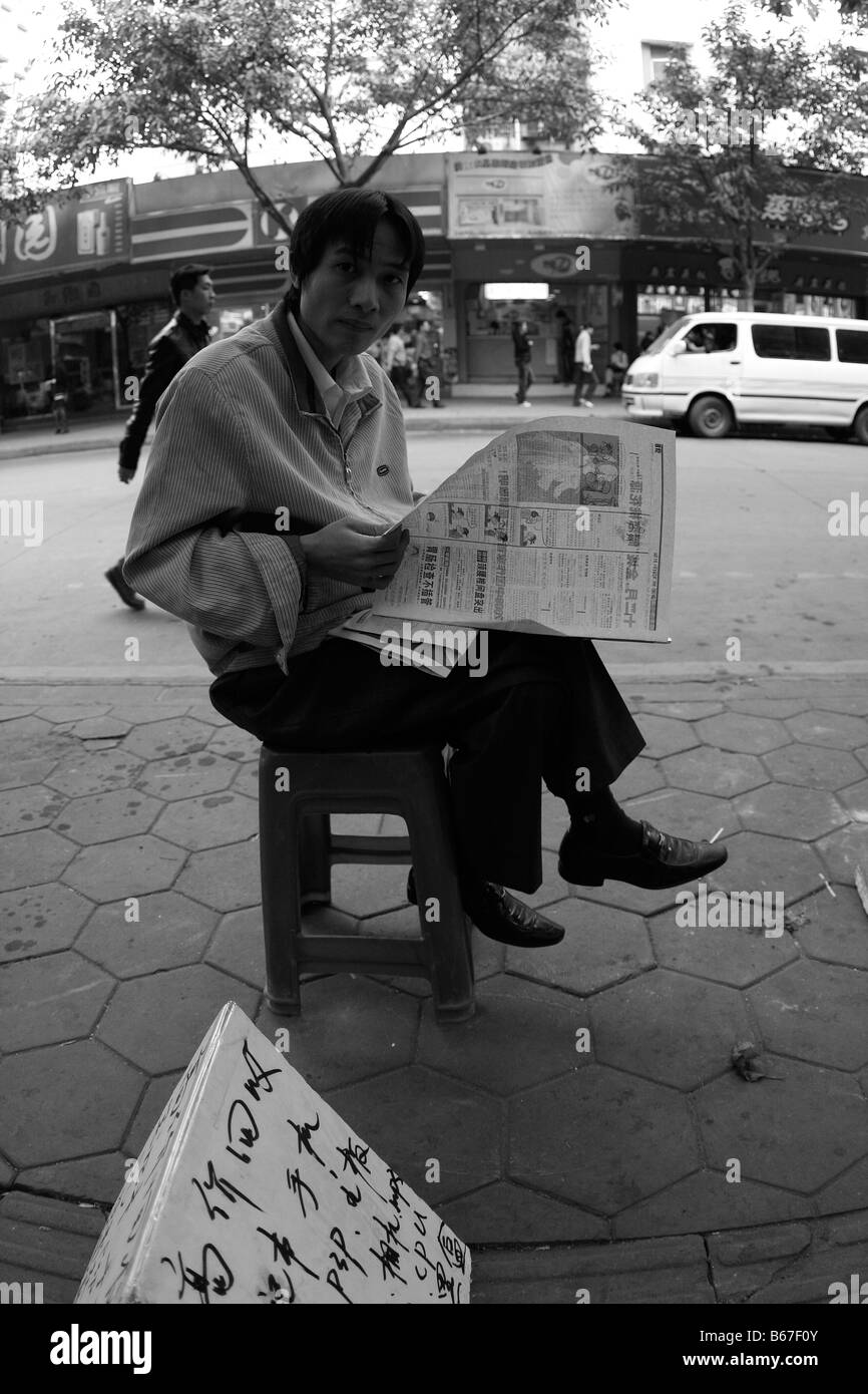 The Chinese lower class struggle for work daily As global economic ...