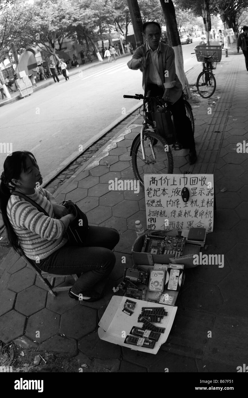 The Chinese lower class struggle for work daily As global economic ...