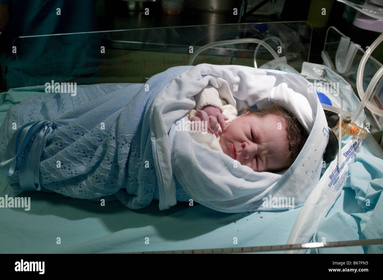 newborn baby just minutes after the delivery Stock Photo - Alamy