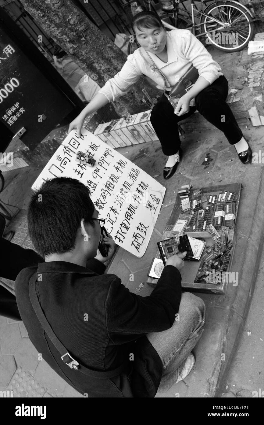 The Chinese lower class struggle for work daily As global economic ...