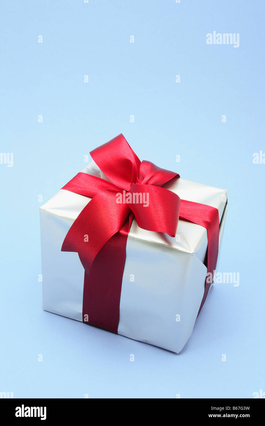 Parcel present hi-res stock photography and images - Alamy
