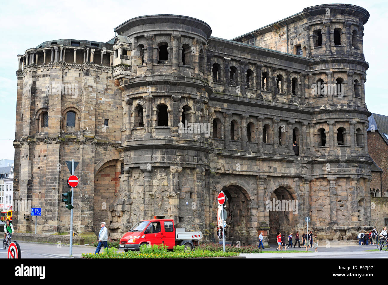Roman city gate Porta Nigra (180 AD), UNESCO World Heritage Site, Trier ...