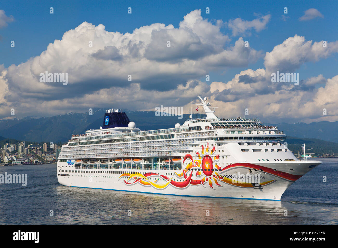 NCL Cruise Ship "Norwegian Sun" Vancouver "British Columbia" Canada ...