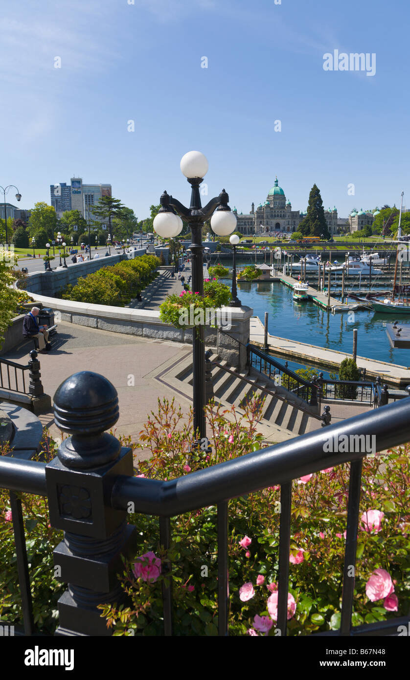 Victoria harbour building hi-res stock photography and images - Alamy