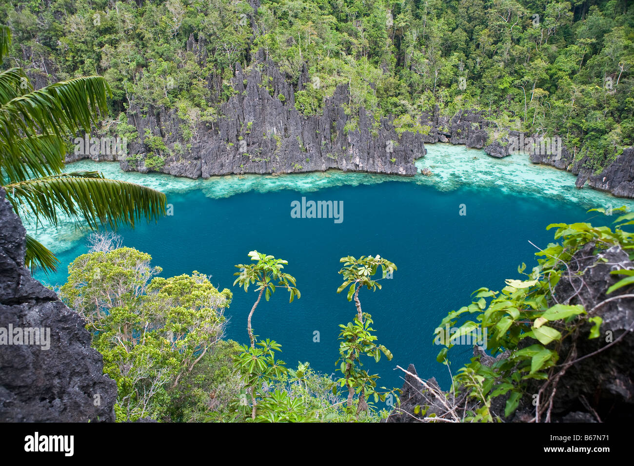 Limestone islands hi-res stock photography and images - Alamy