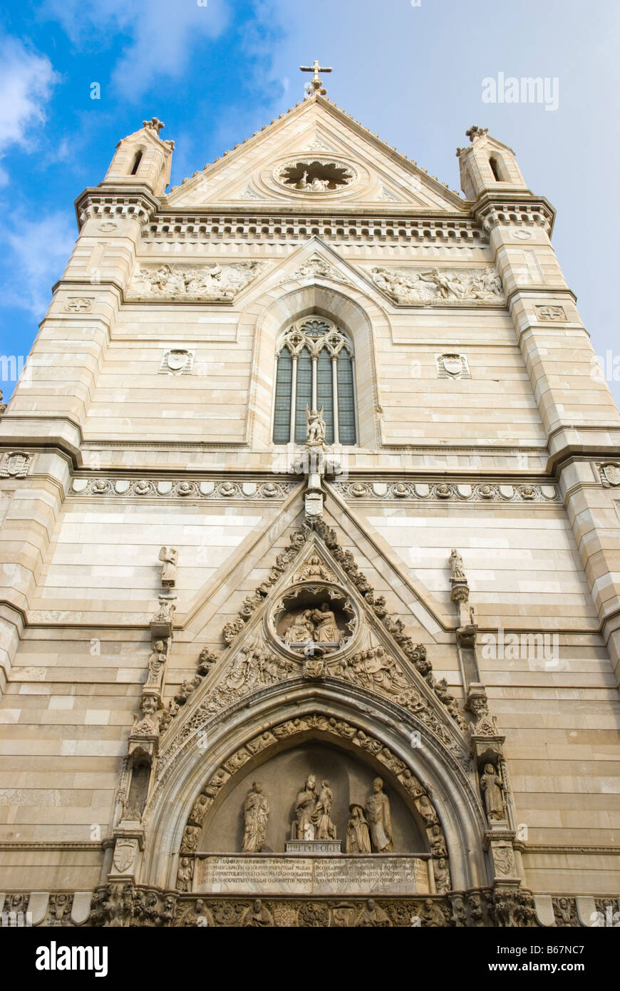 Duomo naples cathedral exterior hi-res stock photography and images - Alamy