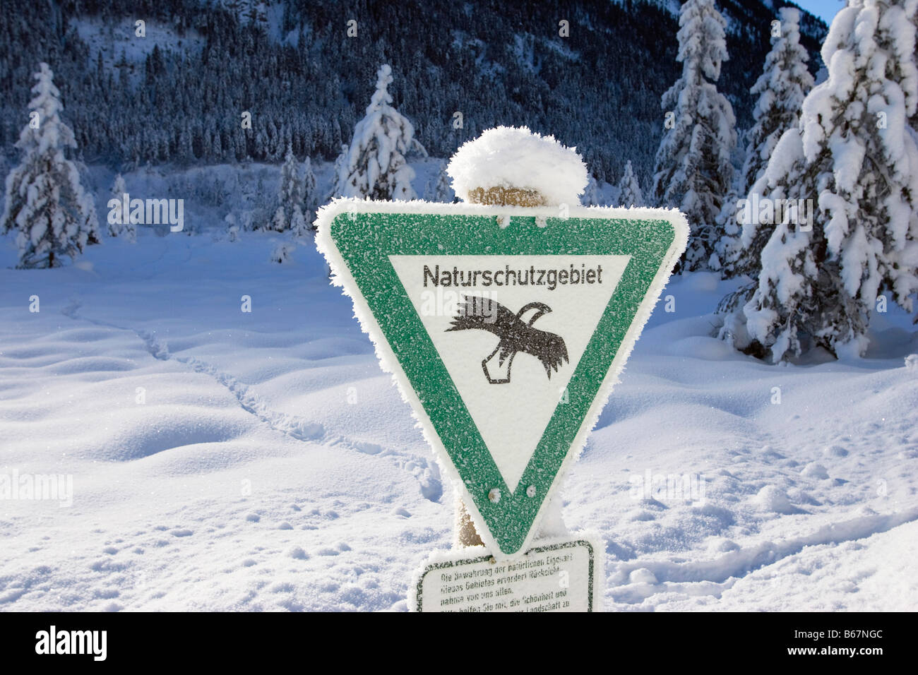 Nature forest reserve sign hi-res stock photography and images - Alamy