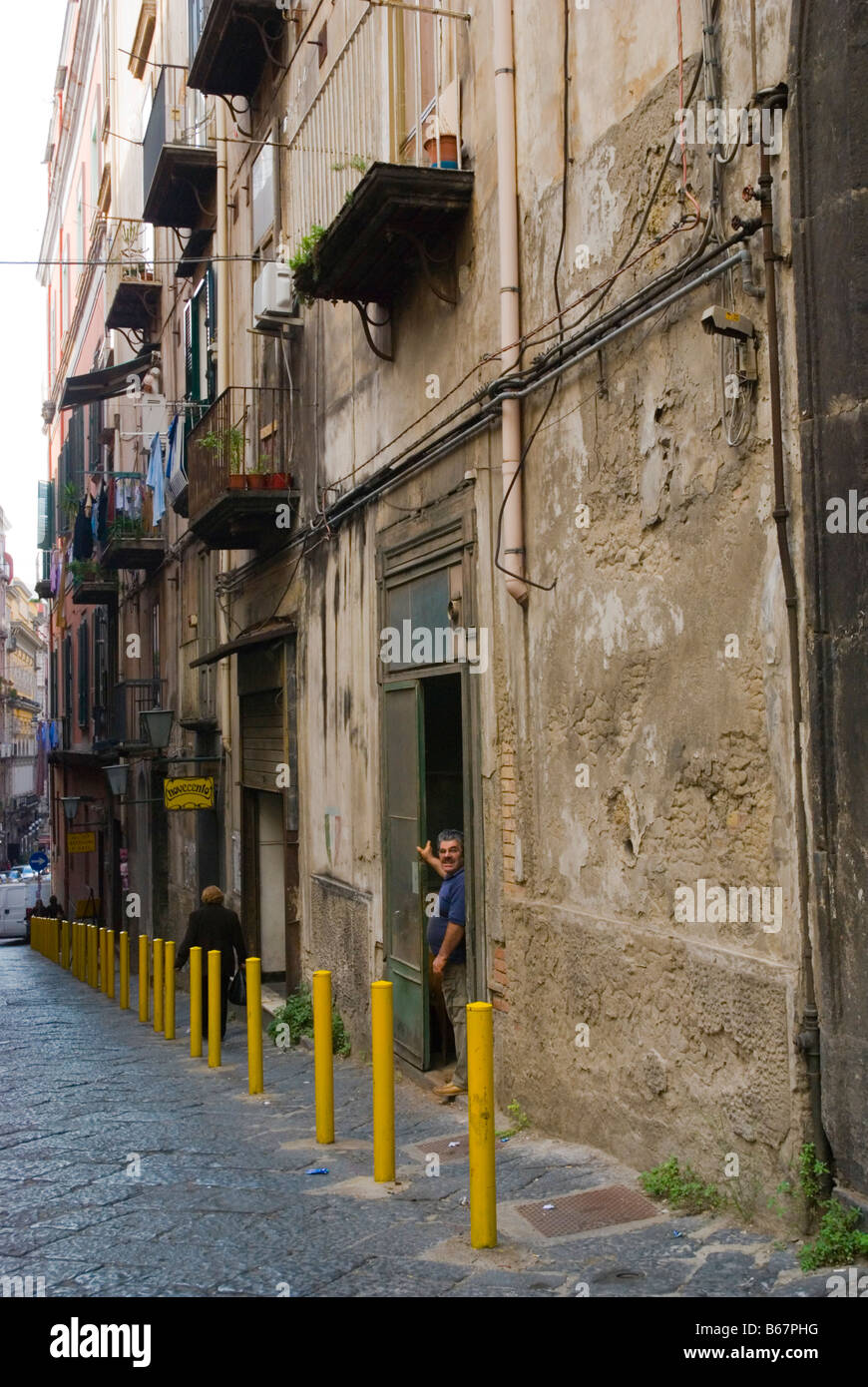 Alley in centro storico quarter of Naples Italy Europe Stock Photo - Alamy