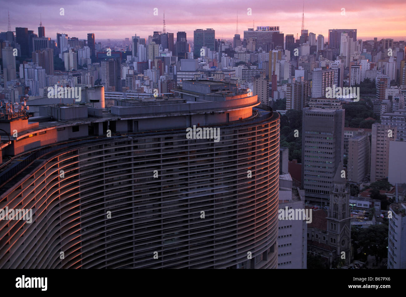 Edificio copan hi-res stock photography and images - Alamy
