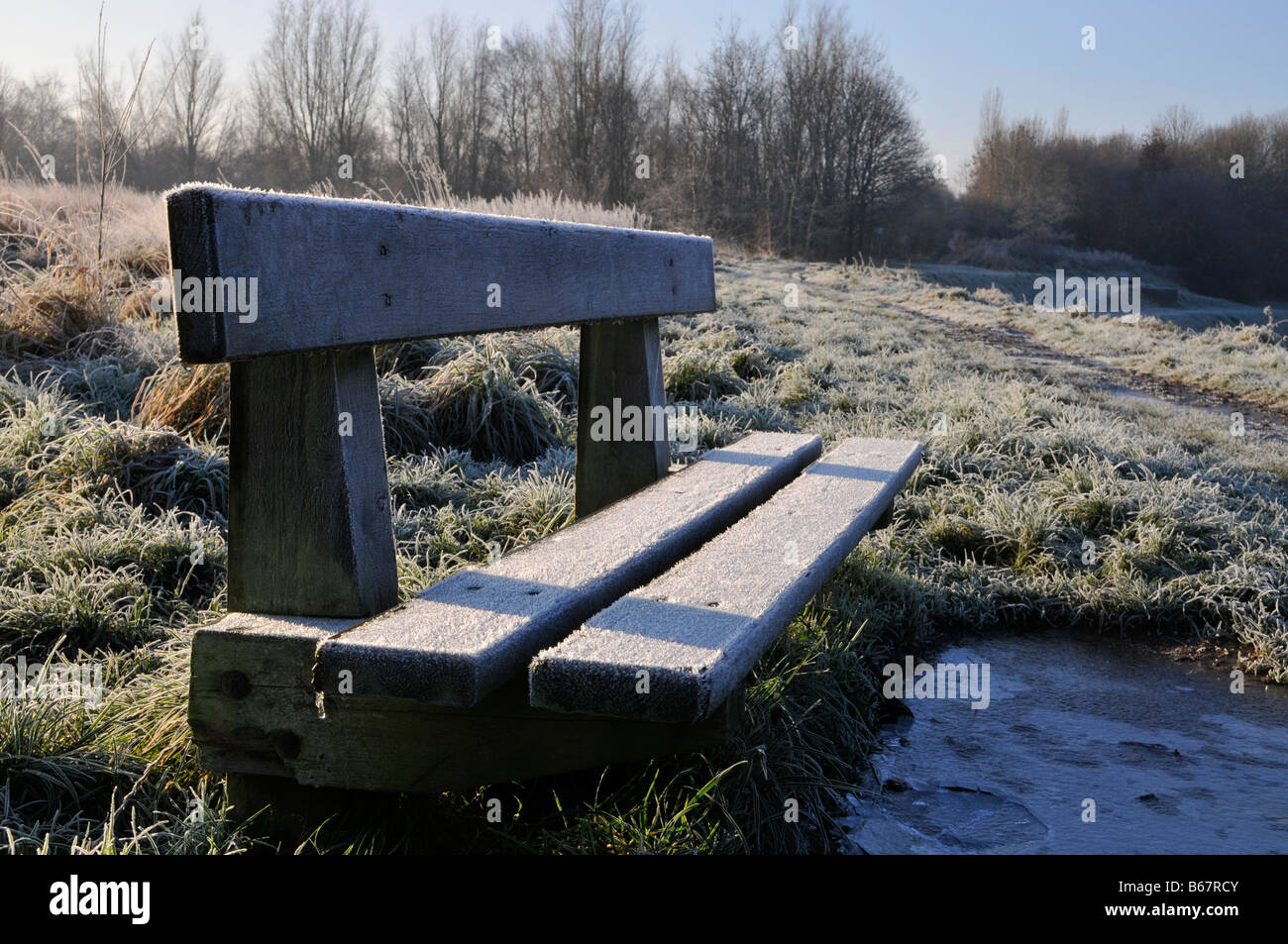 empty seat in winter Stock Photo - Alamy