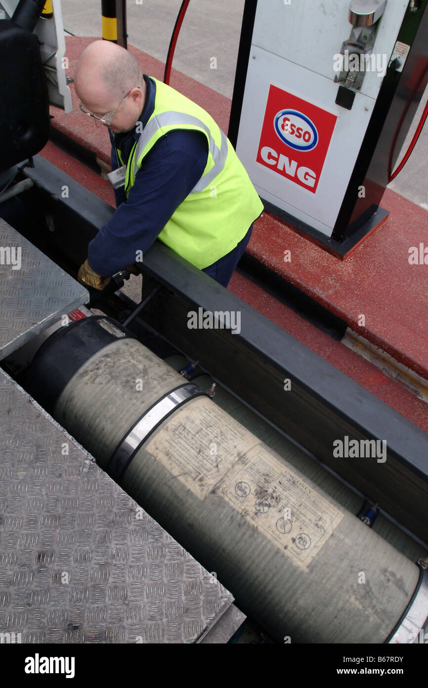 Cng truck hi-res stock photography and images - Alamy