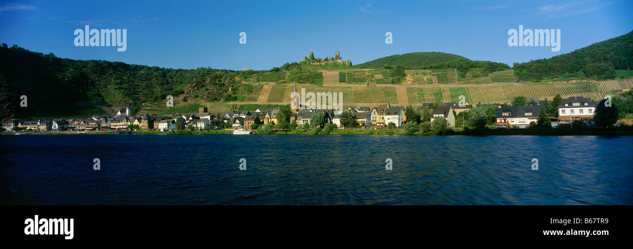 River Moselle with village Alken and Castle Thurandt, Mosel-Saar-Ruwer ...