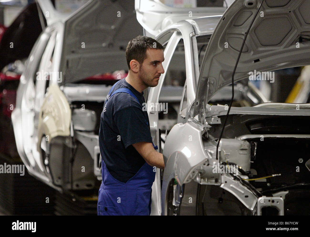 Car assembly production hi-res stock photography and images - Alamy