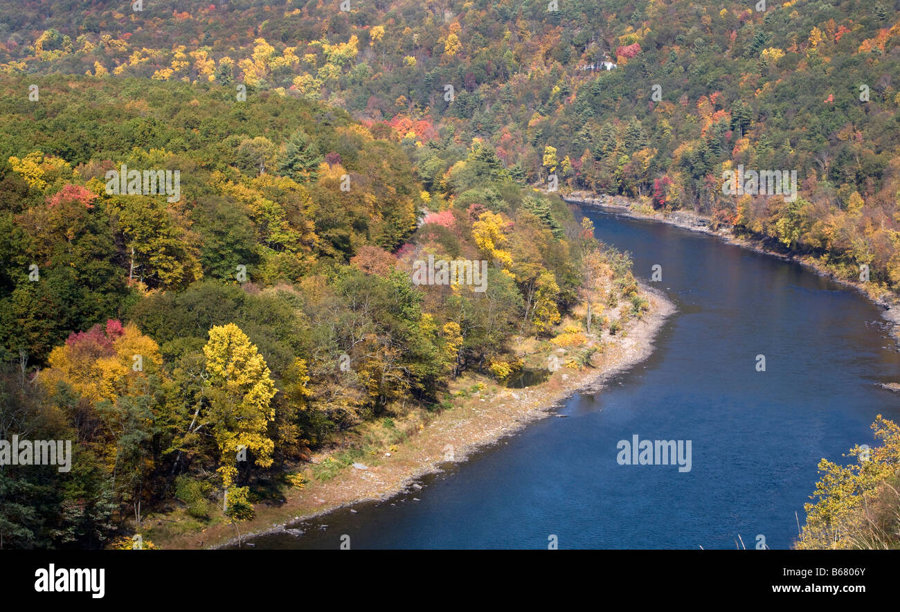 Delaware river autumn hi-res stock photography and images - Alamy