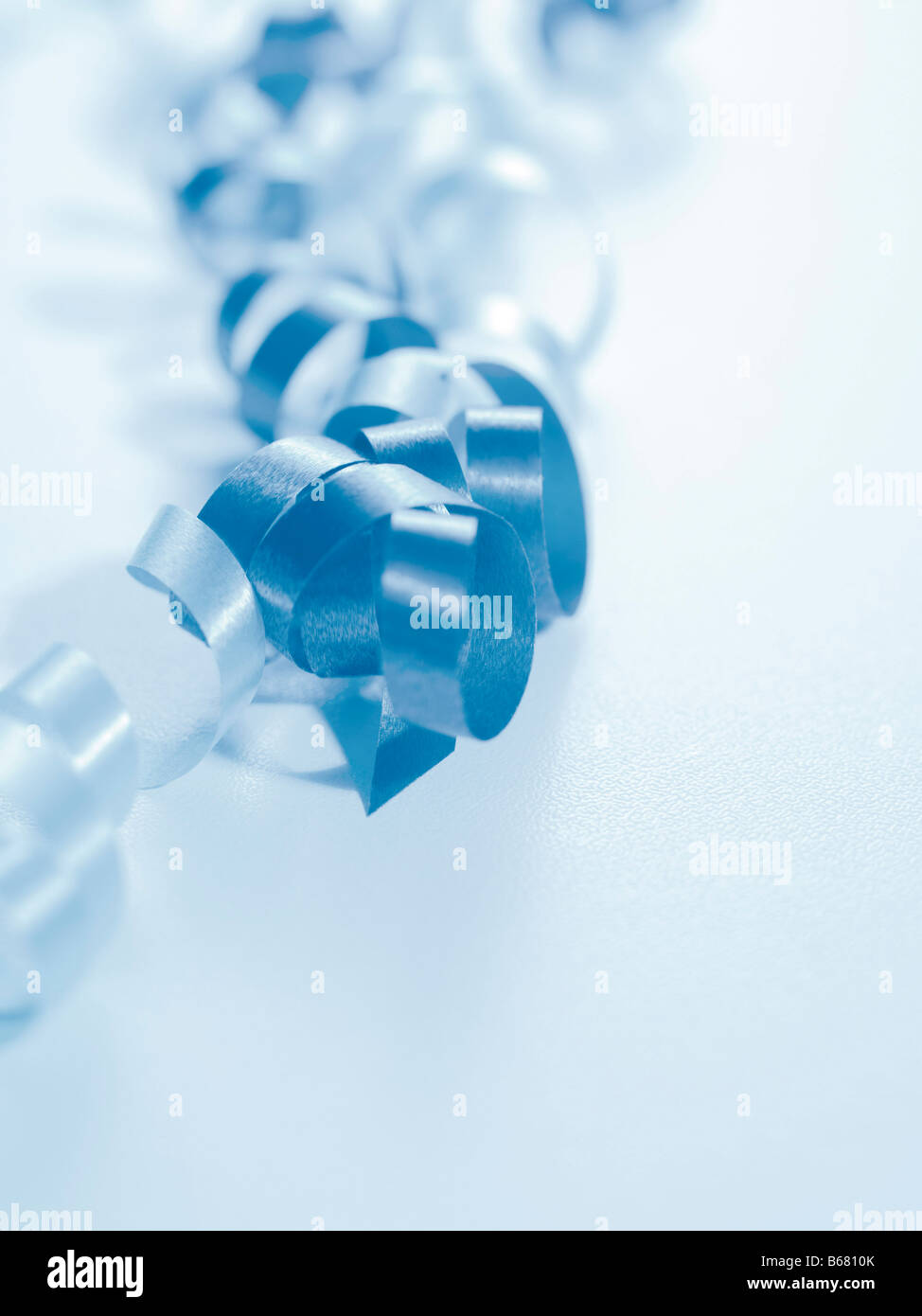 Entwined ribbon hi-res stock photography and images - Alamy