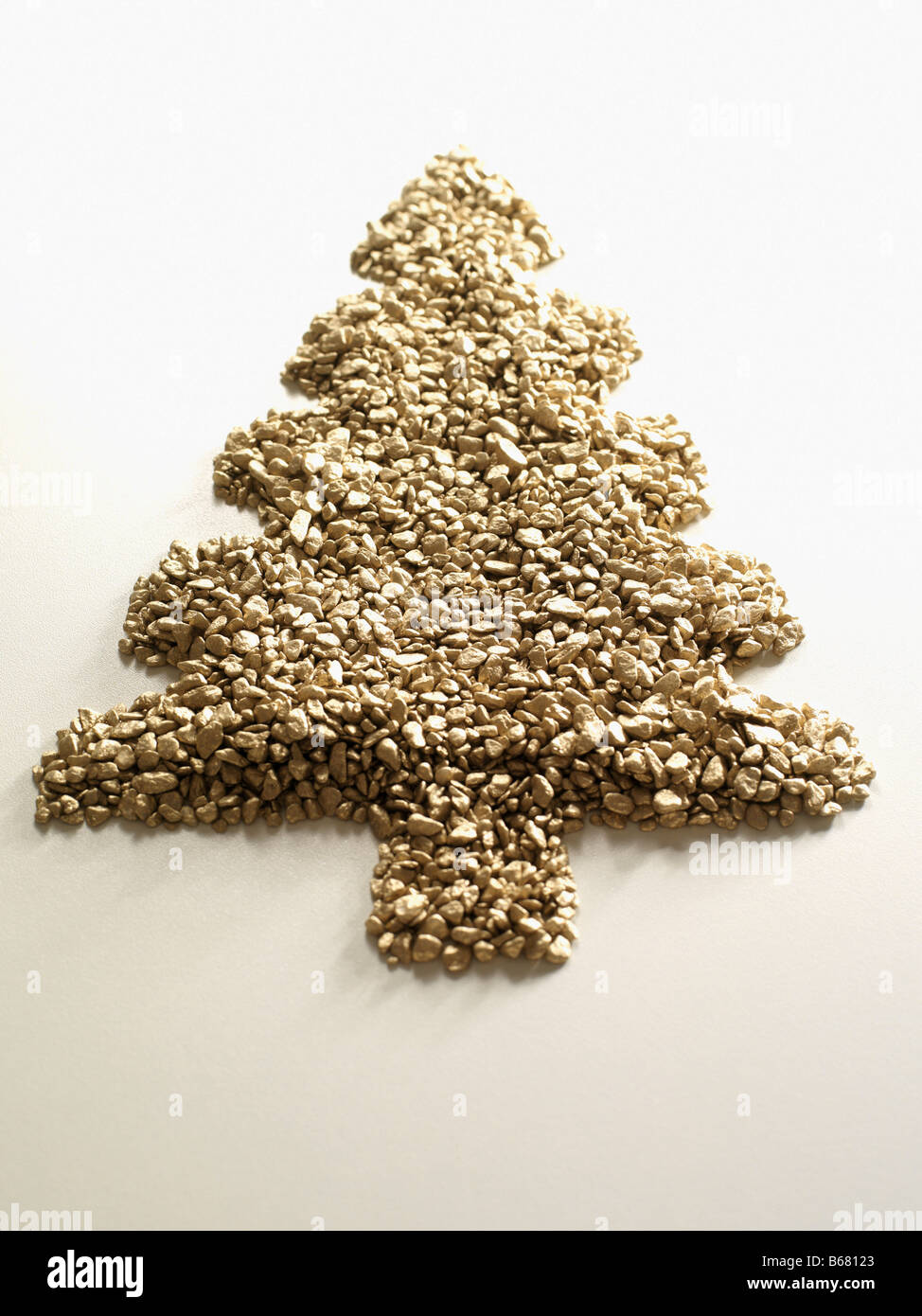Gold pebbles hi-res stock photography and images - Alamy