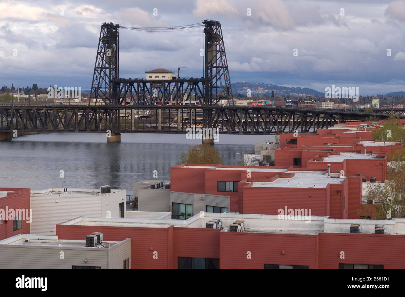 Steel Bridge, Portland, Oregon, USA Stock Photo - Alamy