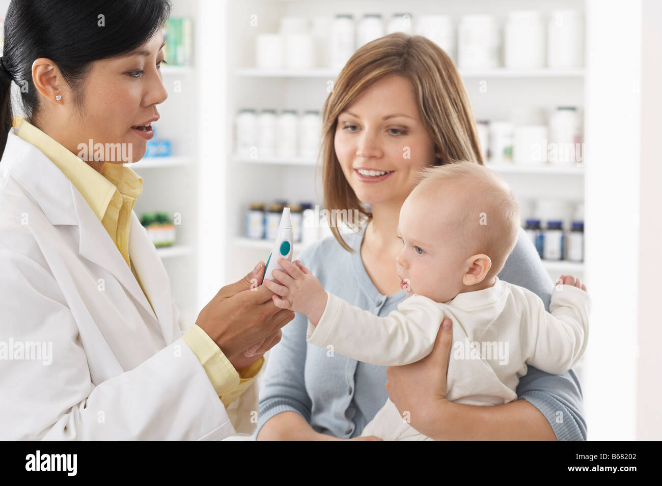 Family business children working store hi-res stock photography and ...