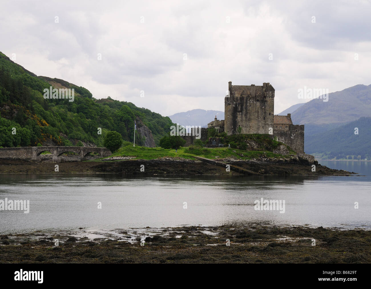Views of Eilean Donan Castle One of the most famous Tourist attractions ...