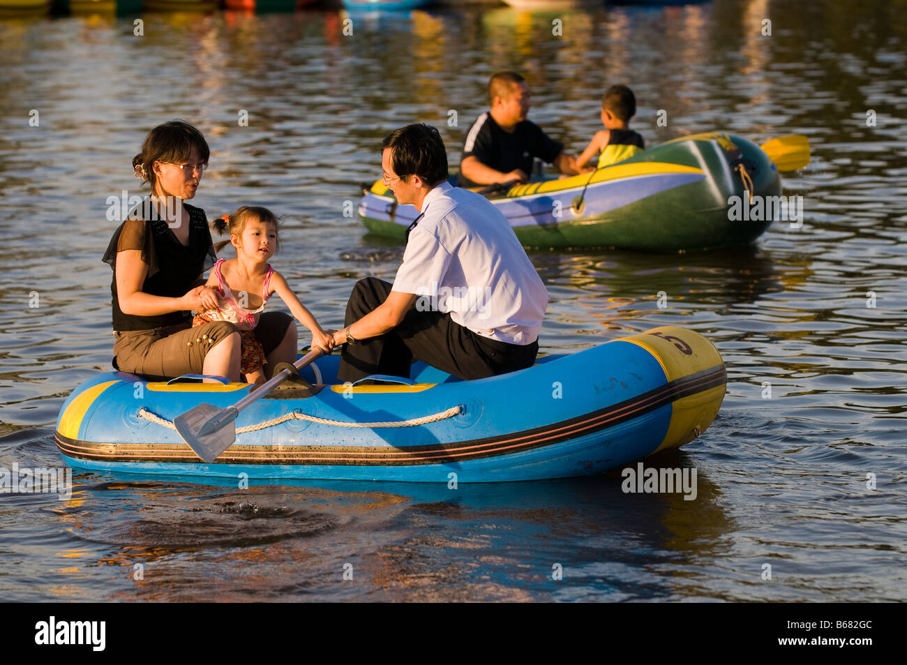 Family outings horizontal hi-res stock photography and images - Alamy