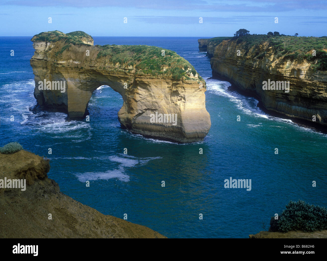 Island arch at loch ard gorge hi-res stock photography and images - Alamy