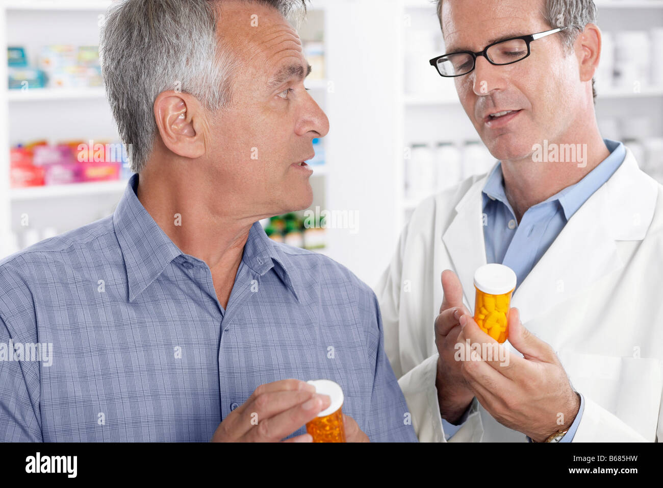 Patient reading medicine label hi-res stock photography and images - Alamy