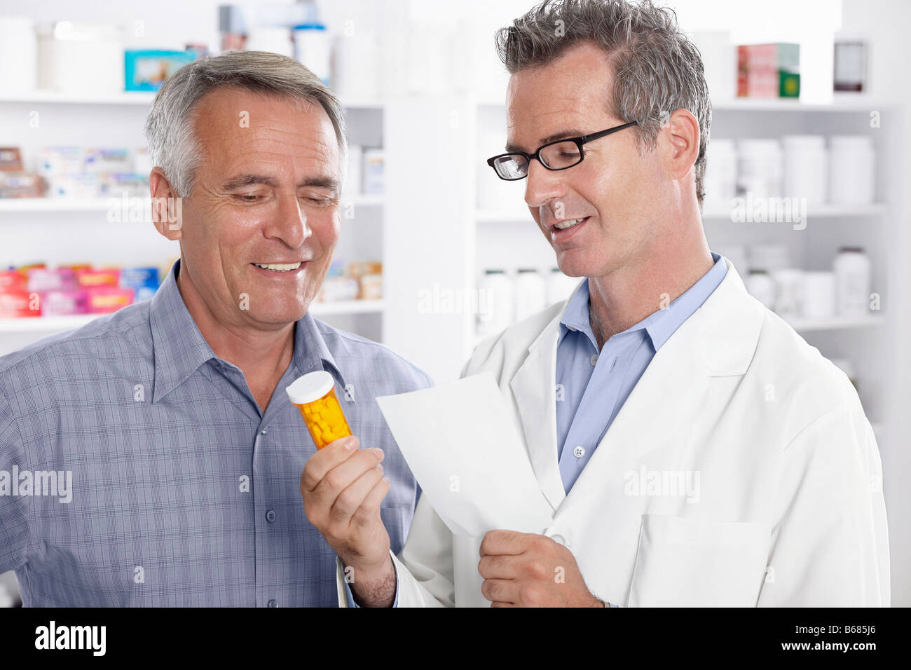 Patient reading medicine label hi-res stock photography and images - Alamy