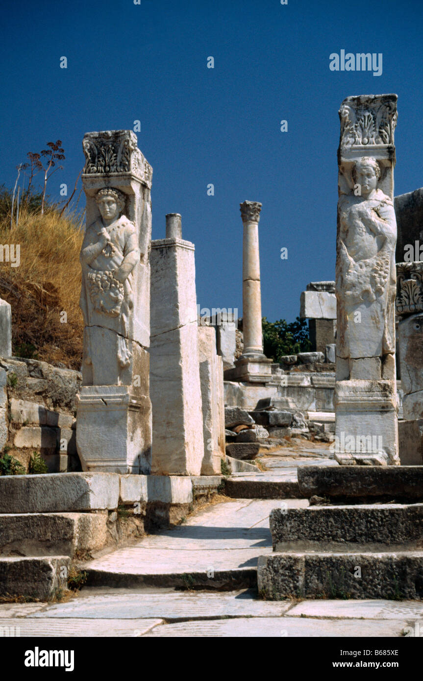 Ancient Columns At Ephesus Turkey Stock Photo - Alamy