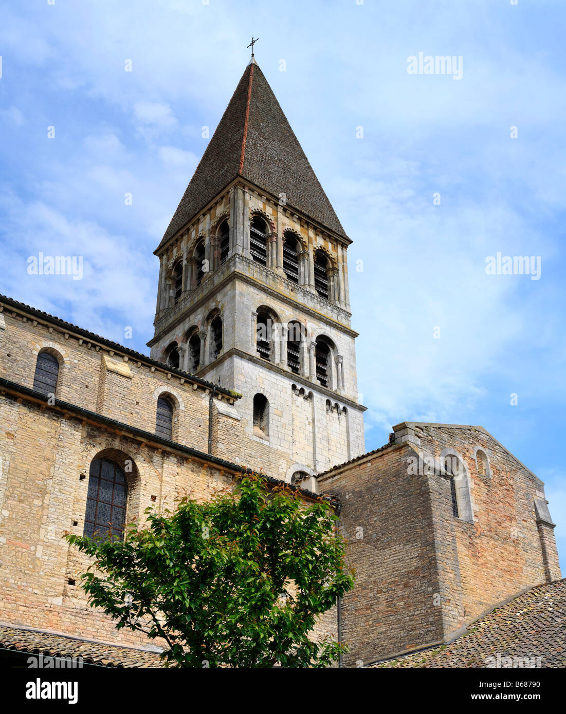 Romanesque church of St. Philibert (early 11th century), Tournus ...