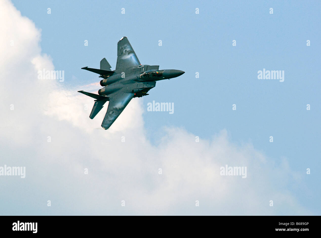 F 15 eagle fighter jet hi-res stock photography and images - Alamy