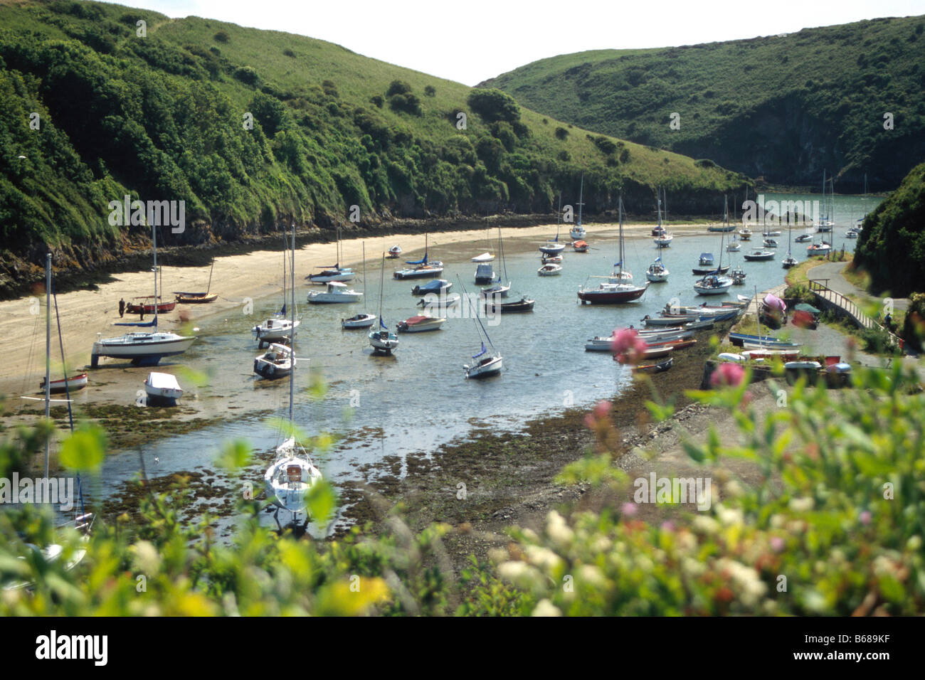The harbour, Solva, Pembrokeshire Stock Photo - Alamy