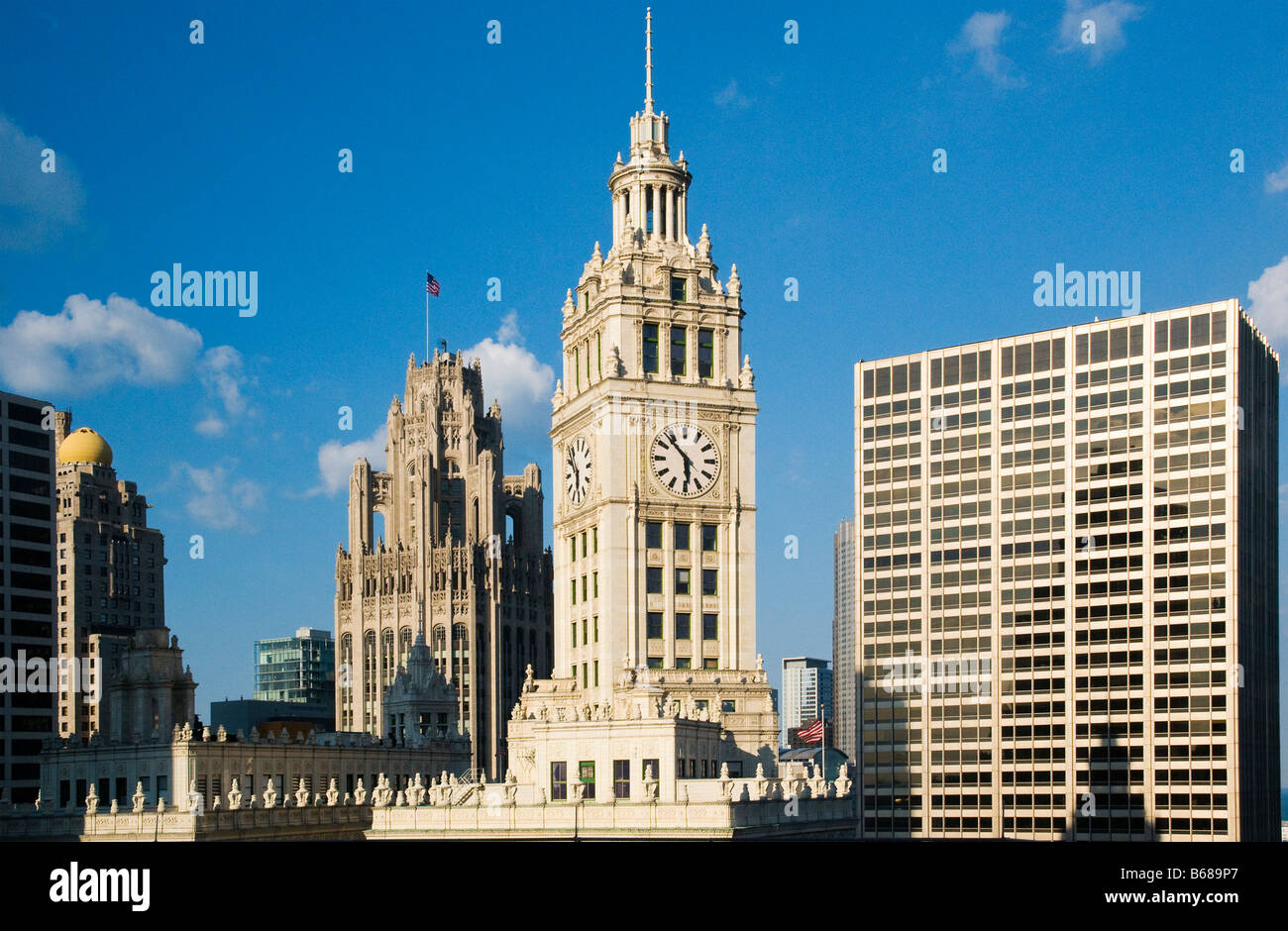 Chicago Wrigley Building and Tribune Tower Stock Photo - Alamy