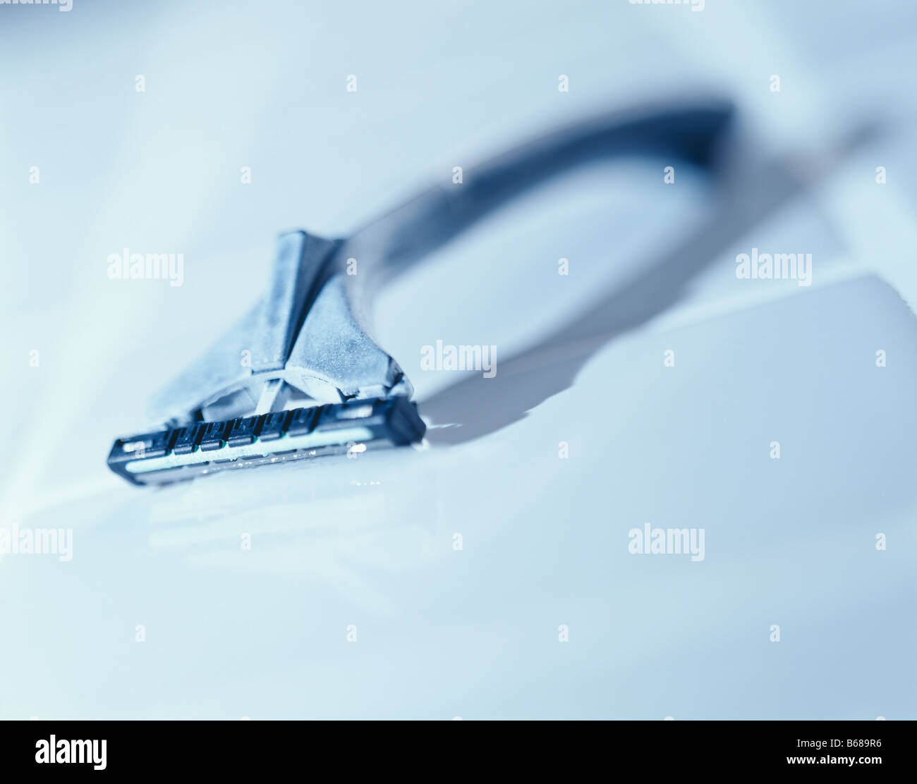 Used tiles hi-res stock photography and images - Alamy