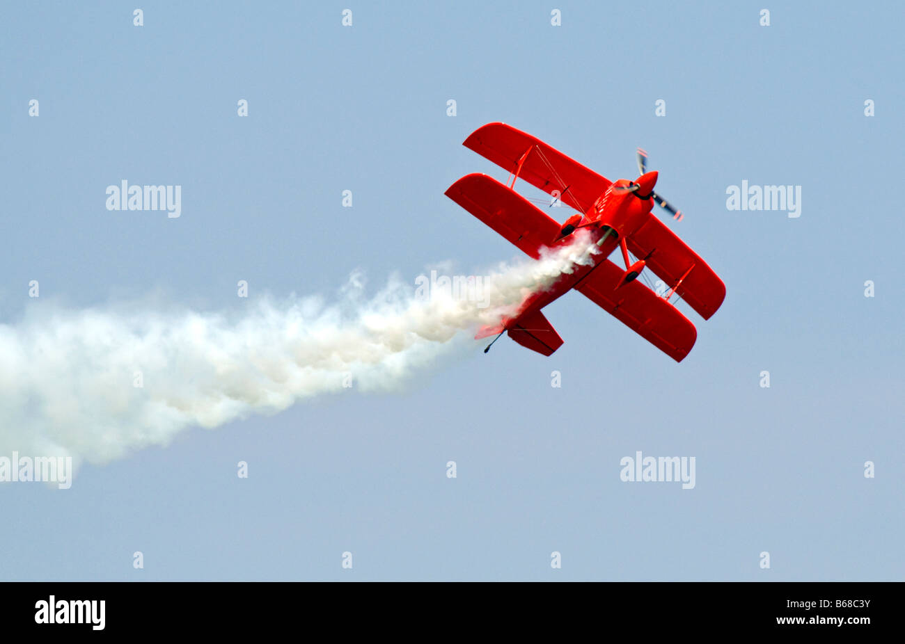 Oracle air show stunt hi-res stock photography and images - Alamy