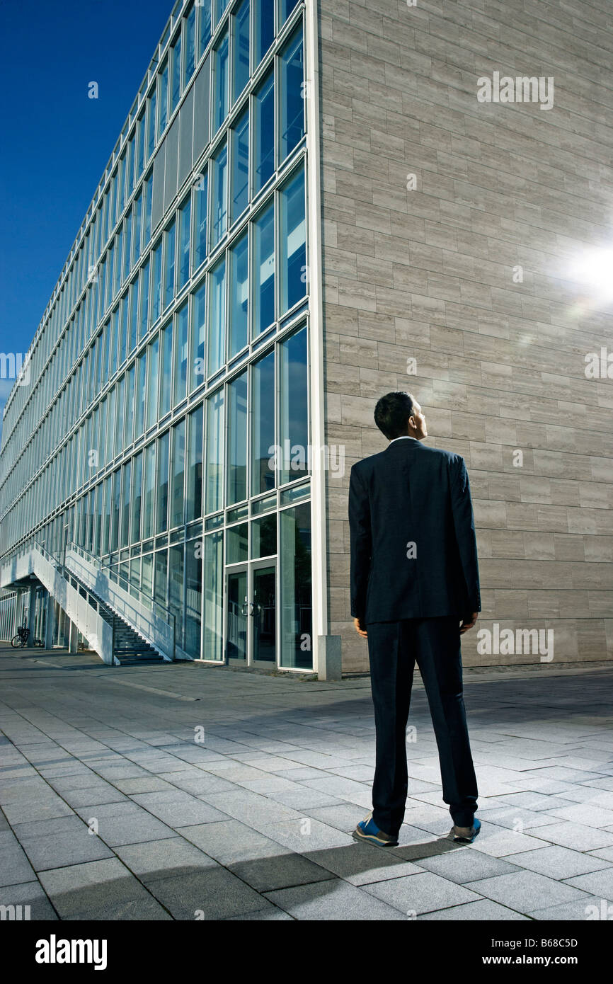 Man of mystery hi-res stock photography and images - Alamy