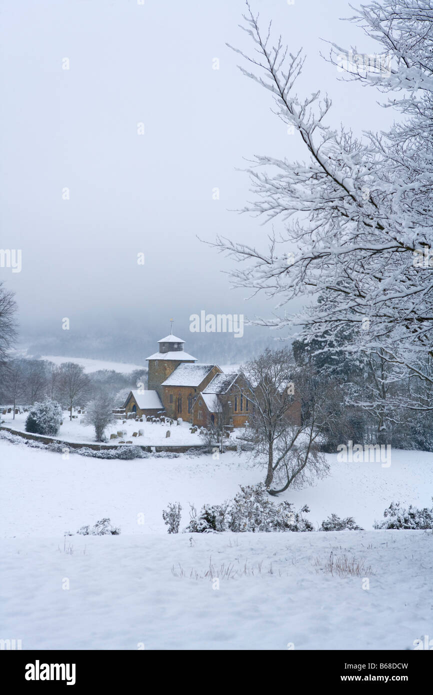 Snow landscape england hi-res stock photography and images - Alamy