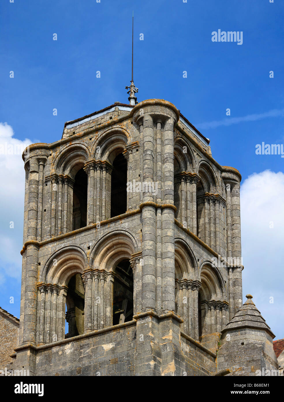Church Sainte Marie Madeleine (Basilica of St. Magdalene), Vezelay ...
