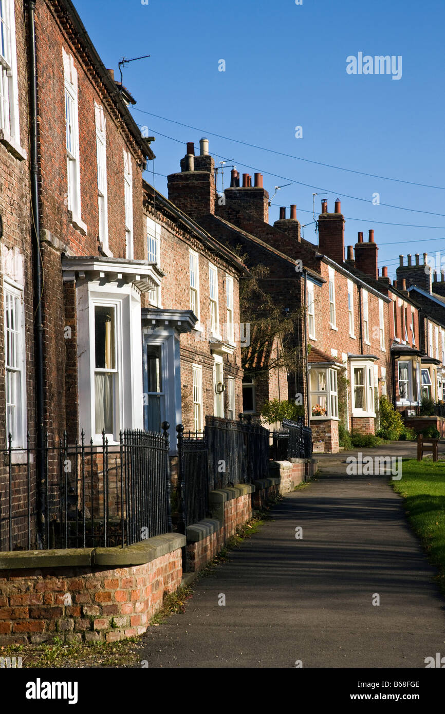 Easingwold yorkshire market town hi-res stock photography and images ...