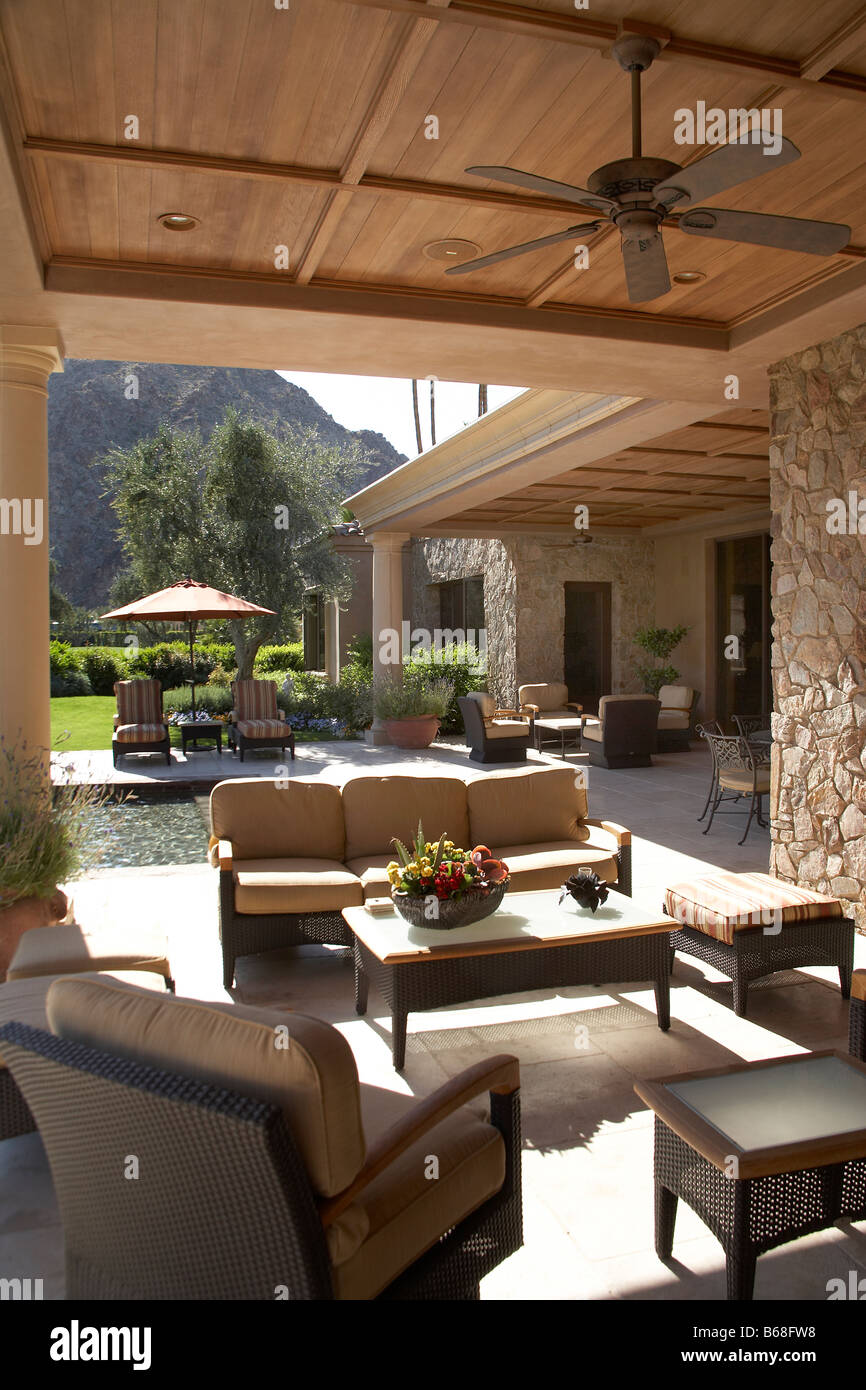 Outdoor contemporary living room with pool Stock Photo - Alamy